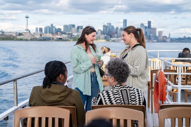 Seattle Summer Views Cruise - Food, Drinks, and Atmosphere