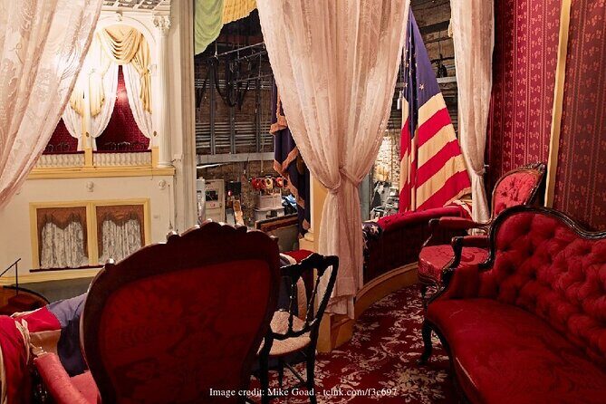 Secrets & Scandals: Washington DC Private Half-Day Walking Tour - The Experience of a Private Tour