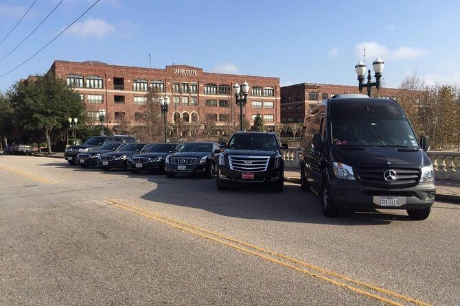 Sedan Airport Transfer in Houston - What the Experience Looks Like