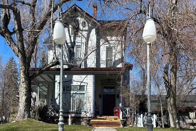 Self-Guided Driving Tour from Lake Tahoe to Virginia City - The Route and Its Highlights: A Deep Dive