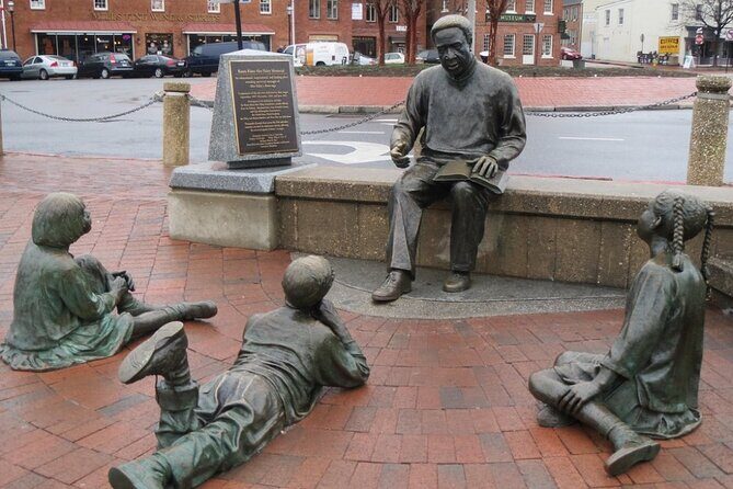Self-Guided Scavenger Hunt: Annapolis Red Bricks & Blue Views - What the Experience Feels Like