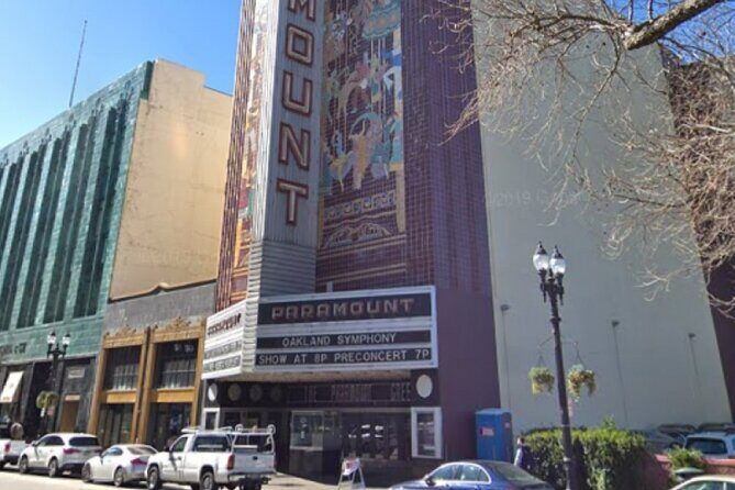 Self-Guided Scavenger Hunt: Oakland Charms - A Closer Look at the Oakland Charms Scavenger Hunt