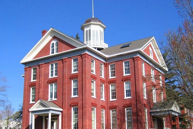 Self-Guided Scavenger Hunt: Salem Oregon's Beautiful Capital - The Challenges and Activities