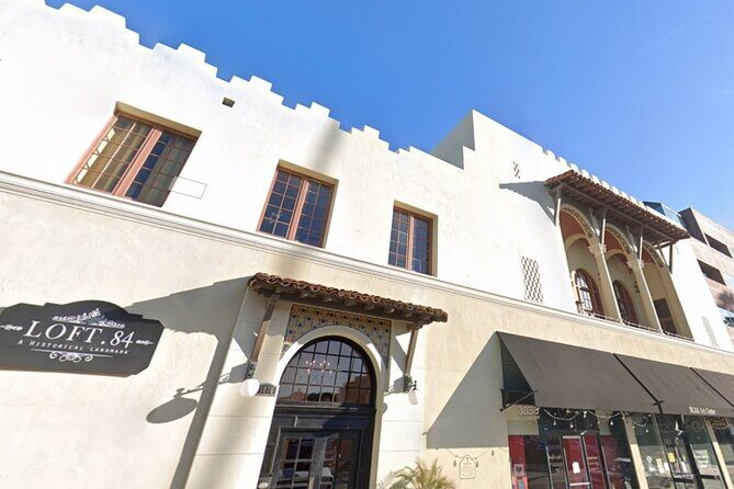 Self-Guided Scavenger Hunt: Universal Riverside - Key Points