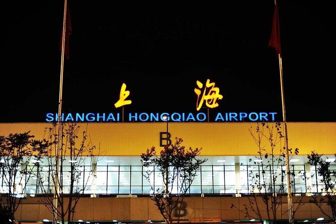 Shanghai Wusongkou Cruise Port to Hongqiao Airport:Private with Meet service - Value for Money
