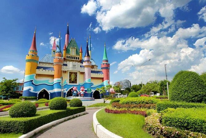 Siam Amazing Theme Park in Bangkok with Lunch & Hotel Pickup - Who Will Love This Tour?