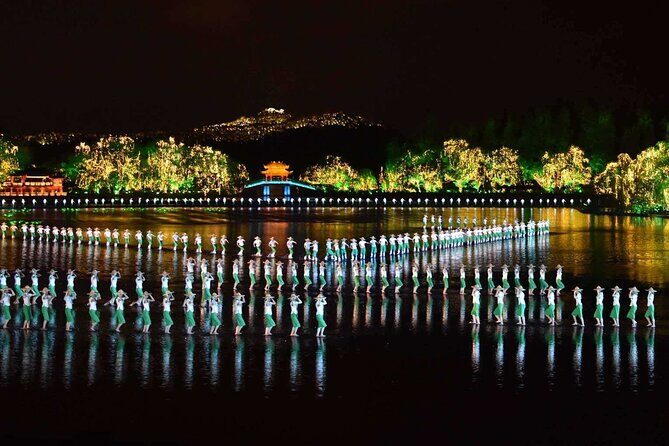 Skip the Line: Impression West Lake Show Presidential Seat Ticket - Who Will Love This Tour?