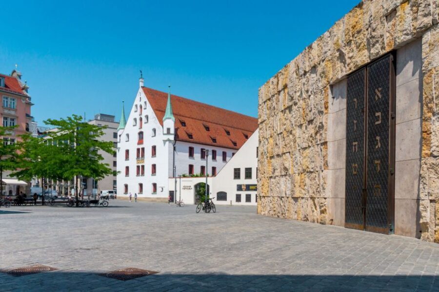 Skip-the-line Jewish Museum & Jewish Quarter Guided Tour - Evaluating Value and Practicality