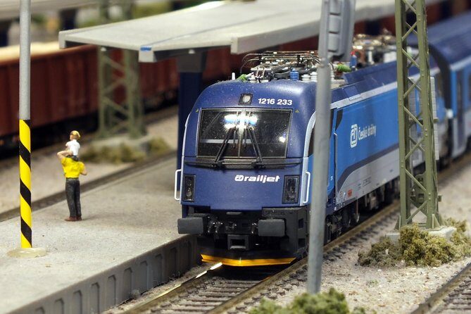 Skip the Line: Kingdom of Railways Entrance Ticket in Prague - The Layout and What to Expect