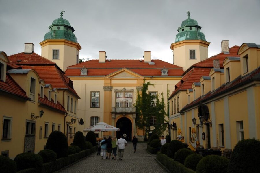Skip-the-line Ksiaz Castle from Wroclaw by Private Car - The Value of This Tour: What Sets It Apart