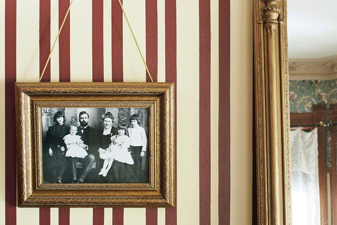 Skip the Line: Public Tour-Adult Admission Ticket (50 mins) - Who Should Consider This Tour?