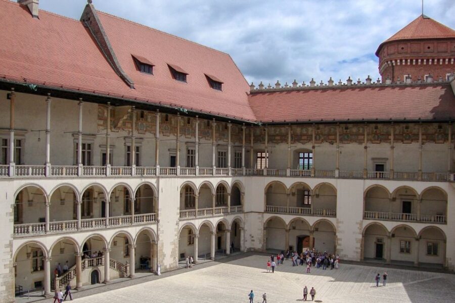 Skip-the-Line Wawel Castle Chambers Private Tour - What You’ll Experience