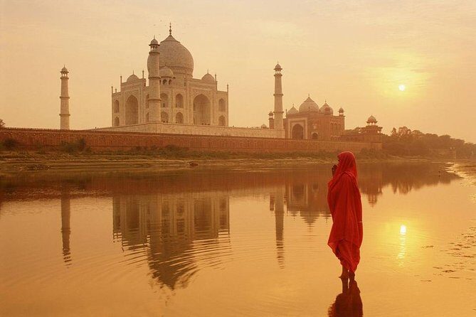 Skip The Queue - Entrance Ticket of Taj Mahal - The Value of an Expert Guide