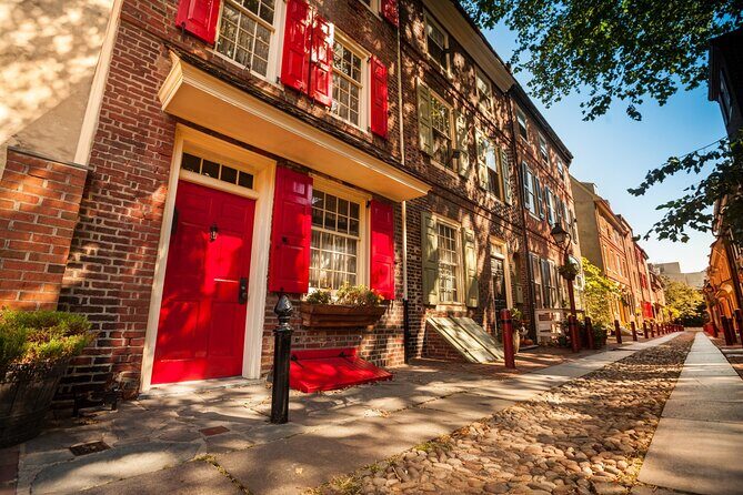 Solve the Case: Self-Guided Mystery Puzzle Walk in Philadelphia - Spruce Street Harbor Park