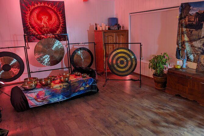 Sound Bath with Certified Sound Therapist - Comfort and Preparation: Setting the Stage
