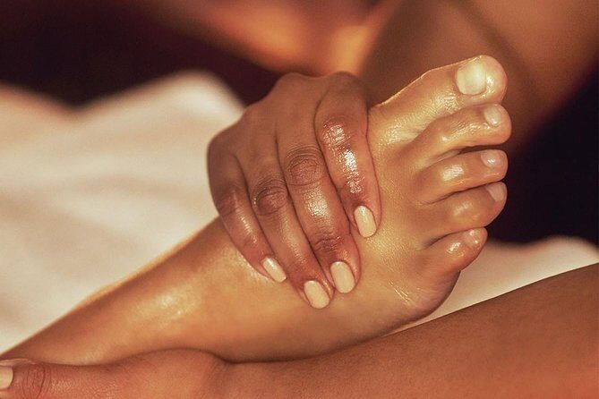 Spa Package (Body Scrub 60min, Body massage 60 min, Foot reflex 30min) - The Authentic Touch and Customer Satisfaction