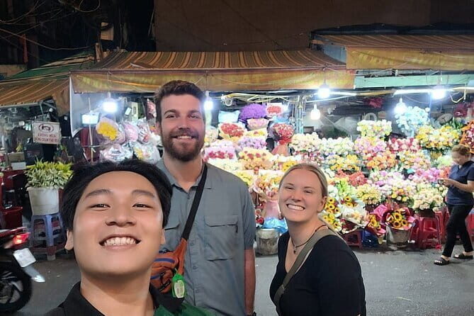 Special Sai Gon Motorbike by Night Street Food Tour - What Makes This Tour Stand Out