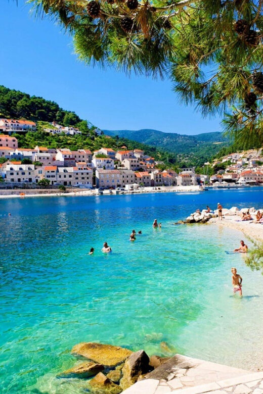 Speedboat Panorama Excursion Brac Povlja - Makarska Tour 1 - Discovering the Makarska Riviera and Bra by Speedboat: A Detailed Review