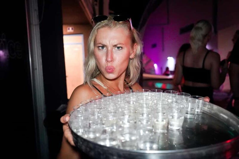 Split: Boat Crawl with Nightclub Access, Shots, & Boat Party - Why This Tour Works