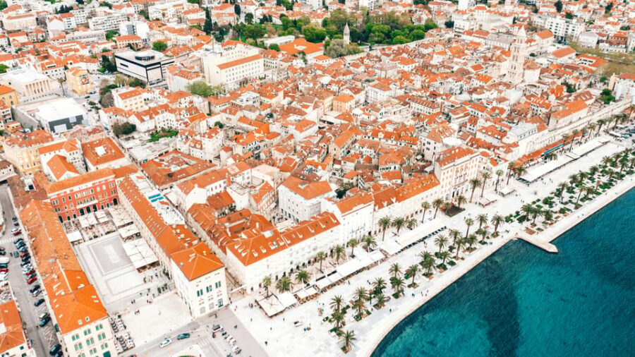Split: Diocletian's Palace and Old Town Guided Walking Tour - The Vibrant Streets & Markets