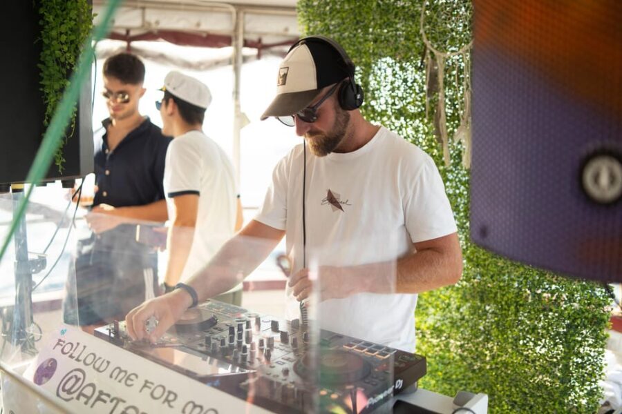 Split: Floating Festival Boat Party with Electronic Music - Itinerary Breakdown
