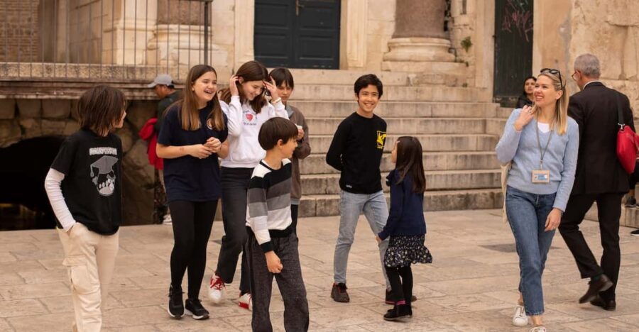 Split: Private Walking Tour for Families with kids (5-17y) - Sweets, Puzzles, and Fun at Every Turn