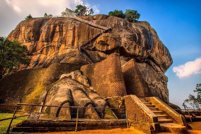 Srilanka Tour Package 7 Nights 8 Days H/B Basis - FAQ