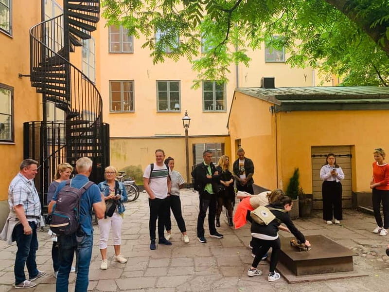 Stockholm: Old Town Guided Walking Tour (English / Deutsch) - Who Will Enjoy This Tour?