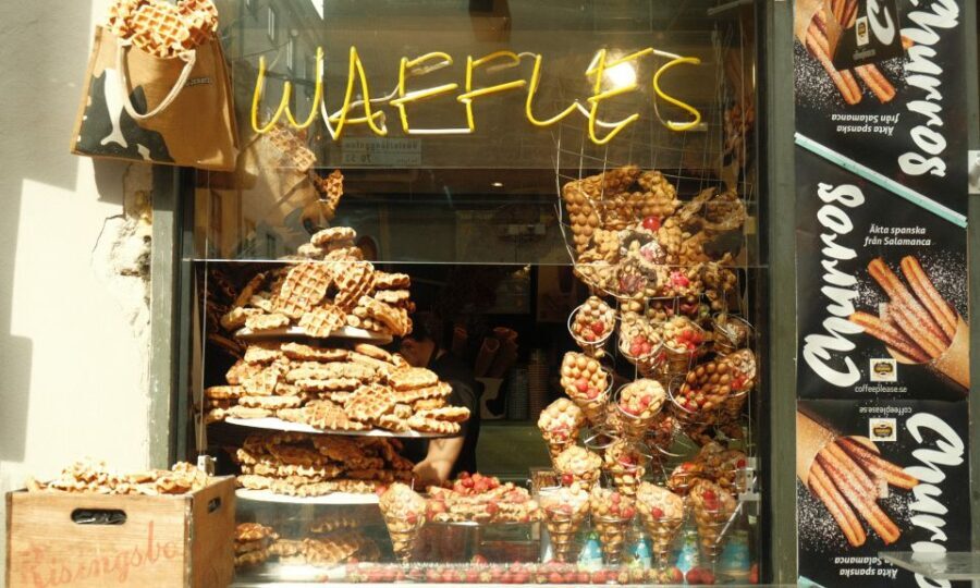 Stockholm: Old Town Self-Guided Tour Learn and solve Puzzles - Who Should Consider This Tour?