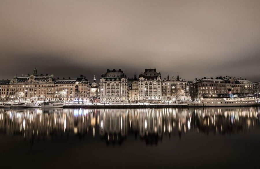 Stockholm Private Walking Tour - The Royal Palace – A Glimpse of Swedish Sovereignty