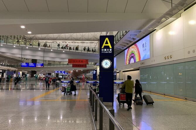 Stopover in Hong Kong: Discover the essentials in a few hours! - What the Tour Includes and What You Should Consider