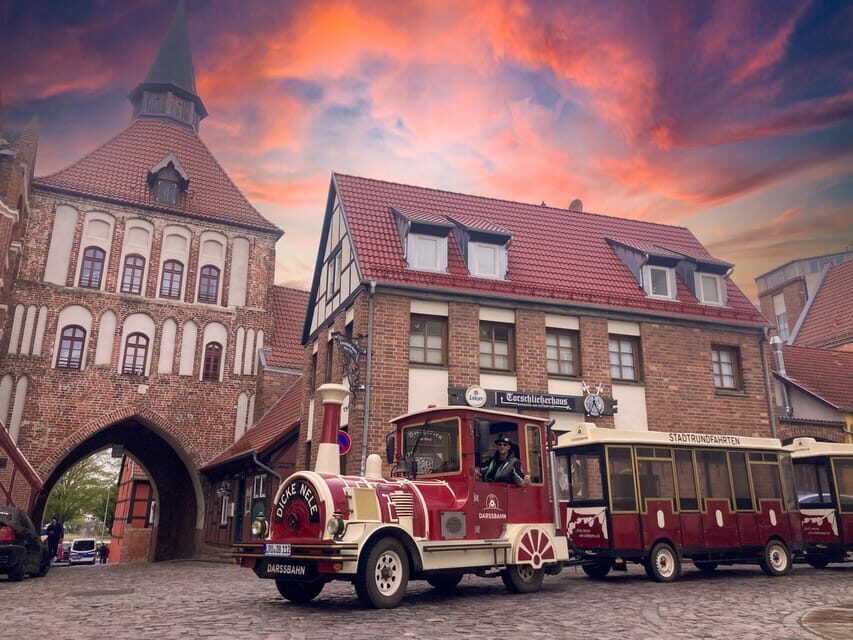 Stralsund: Stadtrundfahrt durch die historische Altstadt - The Itinerary in Detail