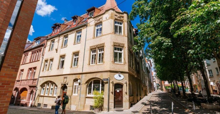 Stuttgart: Bean District Walking Tour with Swabian Food - The Historic and Modern Charm of the District