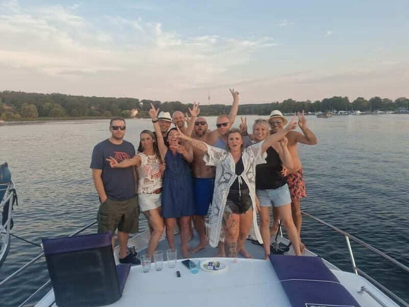 Sundowner, 2-hour sunset boat tour with skipper. - Who Should Consider This Tour?