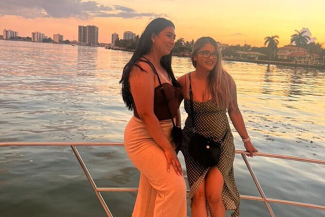 Sunset and Night Cruise of the Miami Bay Skyline on a Yacht - The Experience: What Travelers Say