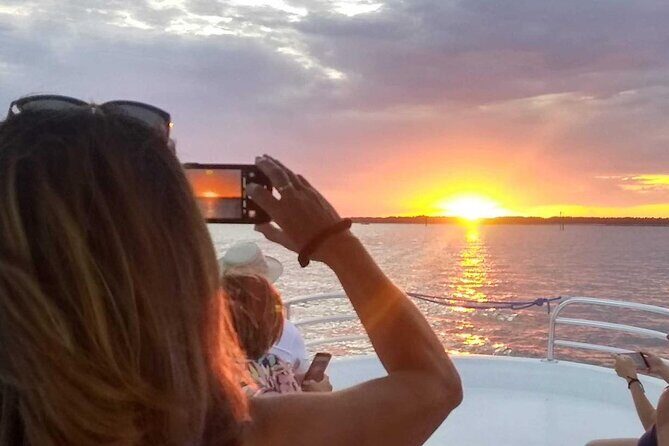 Sunset Dolphin Cruise in Hilton Head - FAQ