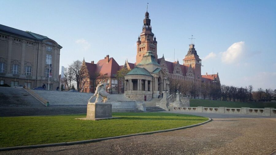 Szczecin Private Walking Tour - Exploring Szczecin: A City of Water, History, and Surprises