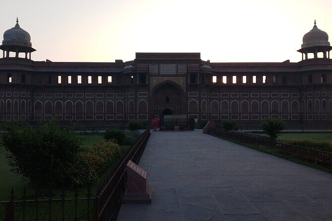 Taj Mahal and Agra Fort Tour By Fastest Train - Gatiman Express - The Sum Up