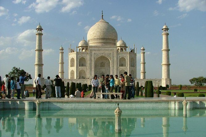 Taj Mahal Sunrise and Agra overnight Tour from Kochi with Flights - Transportation and Comfort