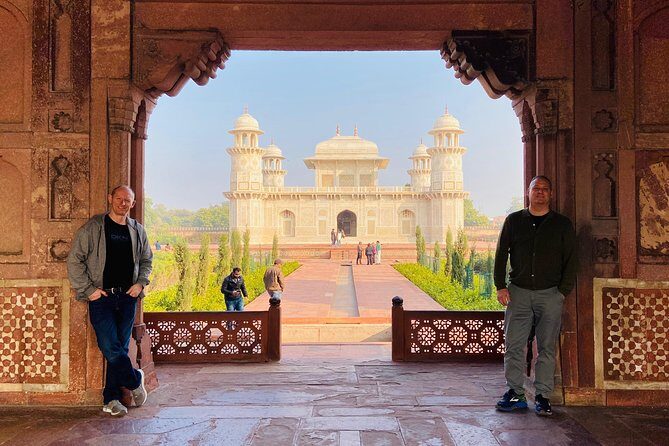 Tajmahal And Agra Fort Tour By Super Fast Train - All Inclusive - The Journey Begins: From Delhi to Agra