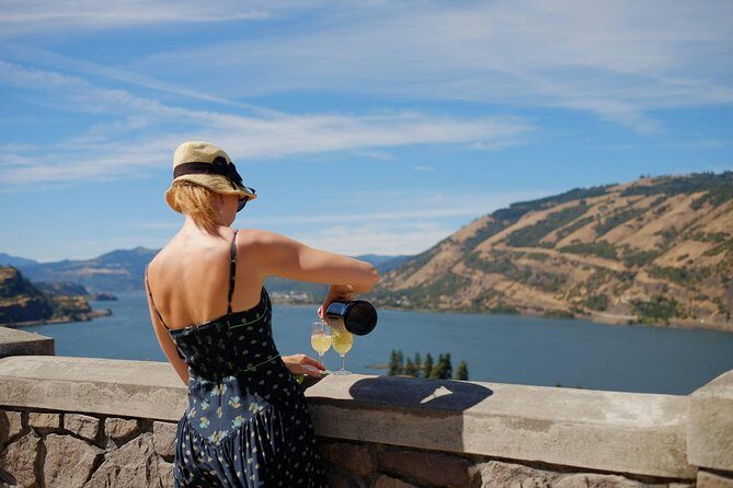 Tasting the Gorge by Ebike - Optional Hike and Scenic Breaks