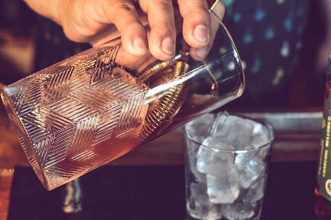 Tennessee Whiskey Workshop with Instructor and 3 Cocktails - Who Will Love This Experience?