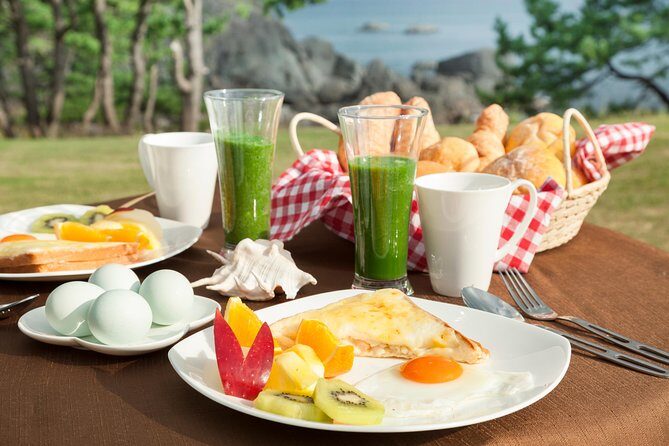 The best morning and Michinoku Shiokaze trail trekking in the Tanesashi Coast natural grassland - The Value of the Experience
