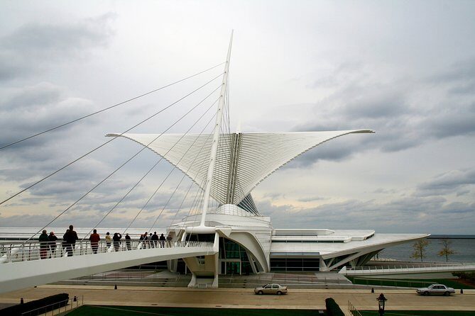 The Grand Walk: A Self-Guided Audio Tour through Milwaukee - What’s Included and How It Works