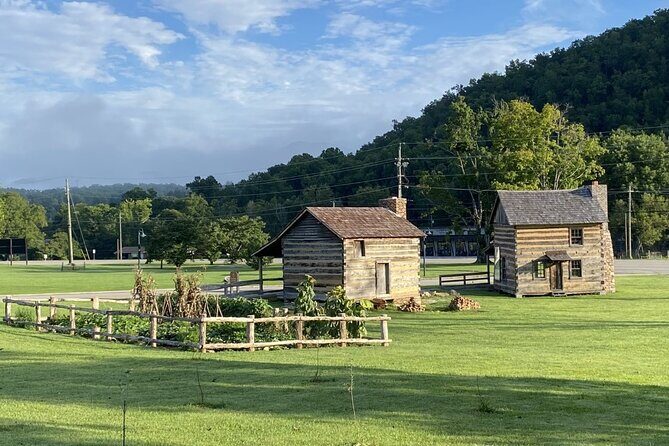Ticket pass to the Great Smoky Mountains Heritage Center (Self-Guided Tour) - Authentic Structures and Exhibits