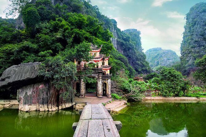 Trang An - Bai Dinh Pagoda 1 Day Tour - What to Expect from This Tour