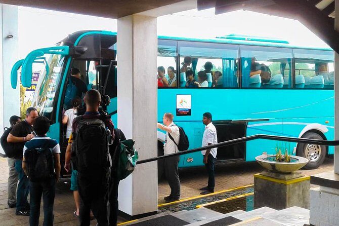 Transfer between Colombo Airport (CMB) and Rangiri Dambulla Resort, Dambulla - Why This Transfer Stands Out