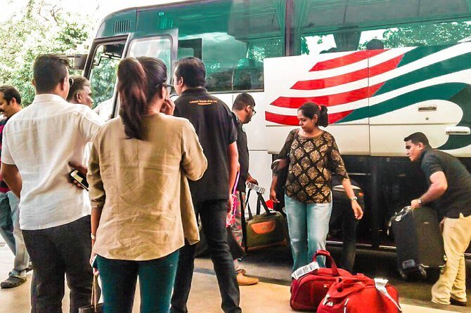 Transfer between Colombo Airport & Le Grand Meaulnes Family Hotel, Habarana - The Practicality of a Private Airport Transfer
