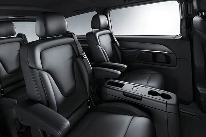Transfer Hong Kong to Hong Kong Airport by Luxury Van or Sedan - Practical Tips for Booking and Using This Service