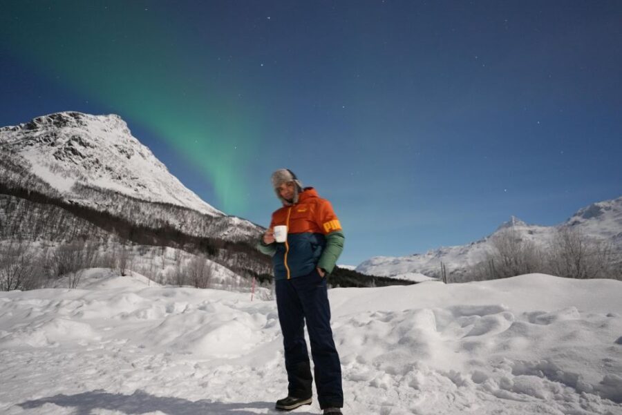 Tromsø: Northern Lights Minibus Small Private Tour Group - Evaluating the Value